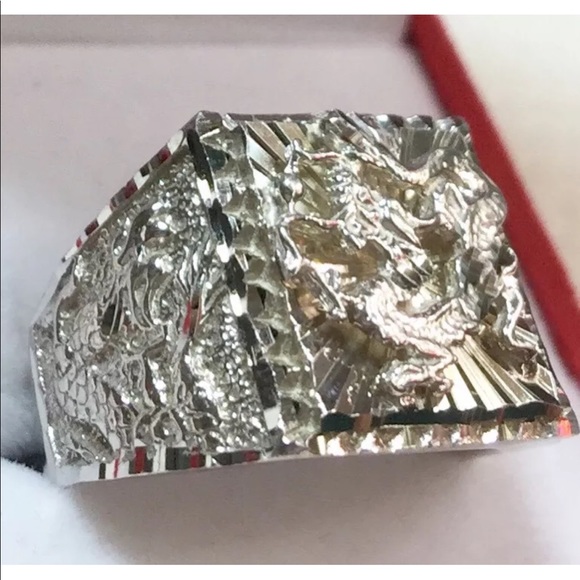 3 Royal Dazzy | Accessories | New Custom Handmade Asian Dragon Bling ...